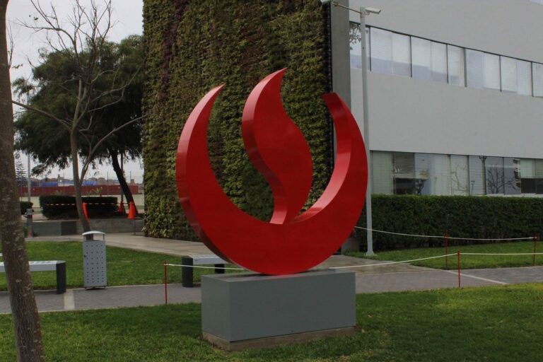 Logo UPC - Significado, Historia y Similitudes con Otros Logotipos